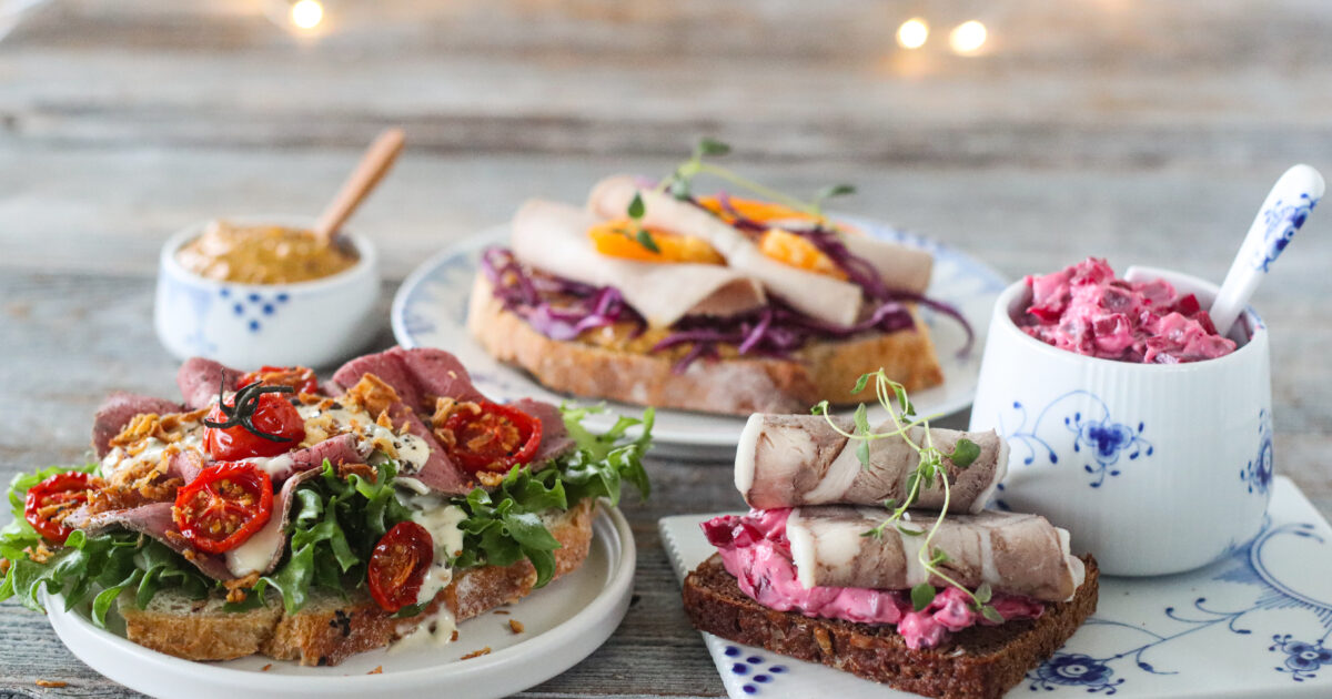 Julesmørbrød med sylte, skinkestek og roastbiff | Gilde